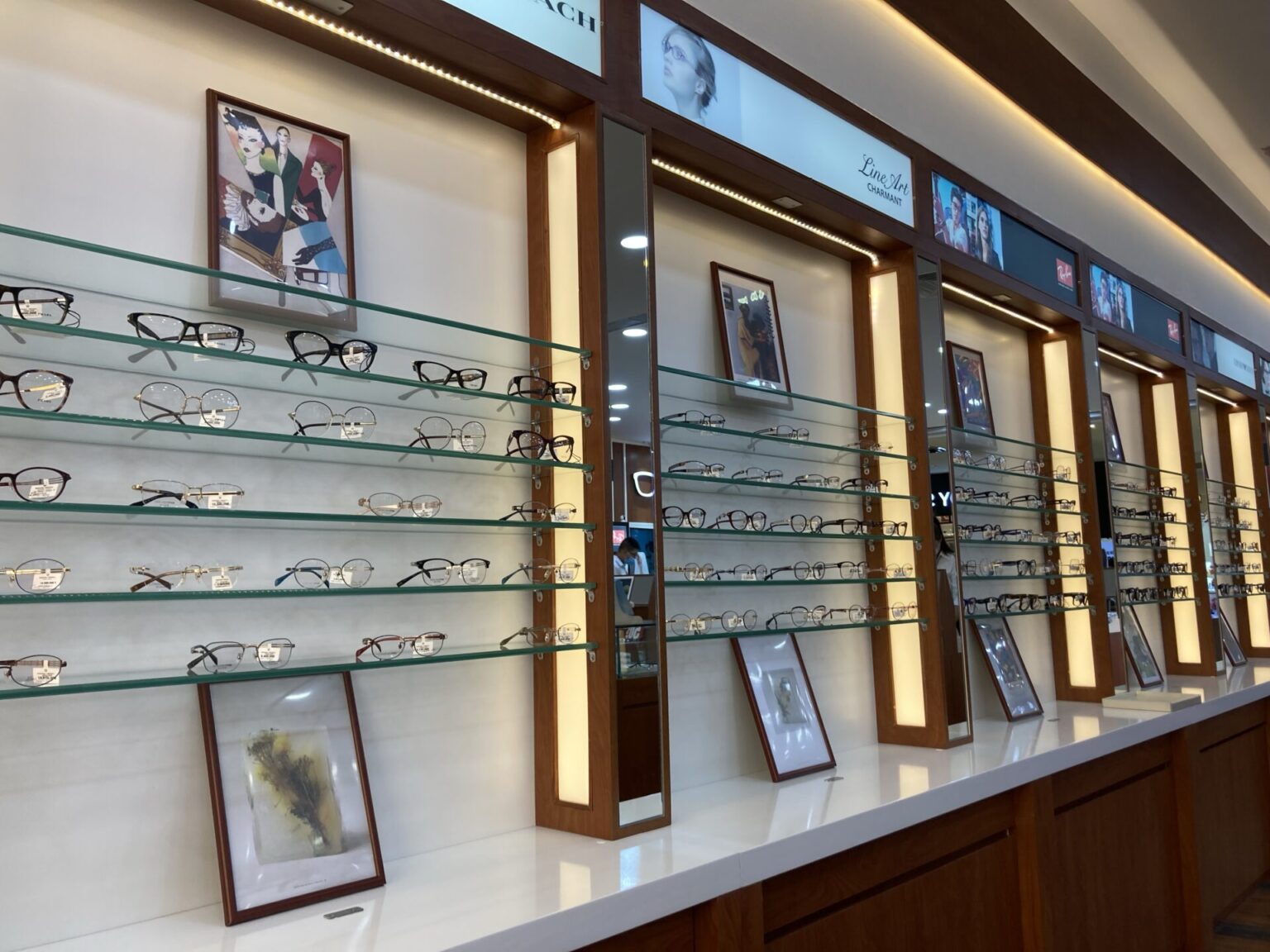 *プロモーションあり！ホーチミンのおすすめメガネ屋さん♪【MEGANE PRINCE/メガネプリンス】 | Miraiのベトナム移住Blog